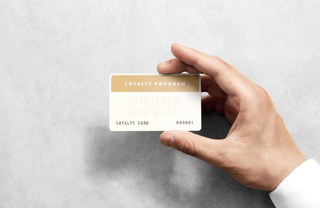 Customer Incentives Examples, Benefits & FAQs | An Ultimate Guide